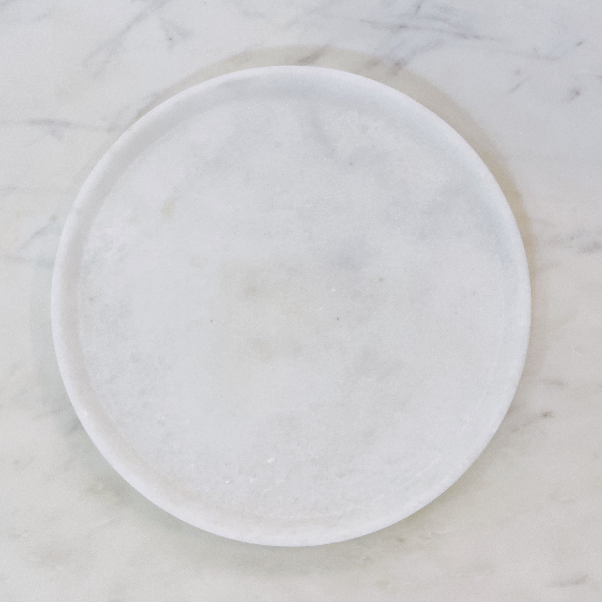 Marble Round Plain Plate – Badger & Fox Singapore